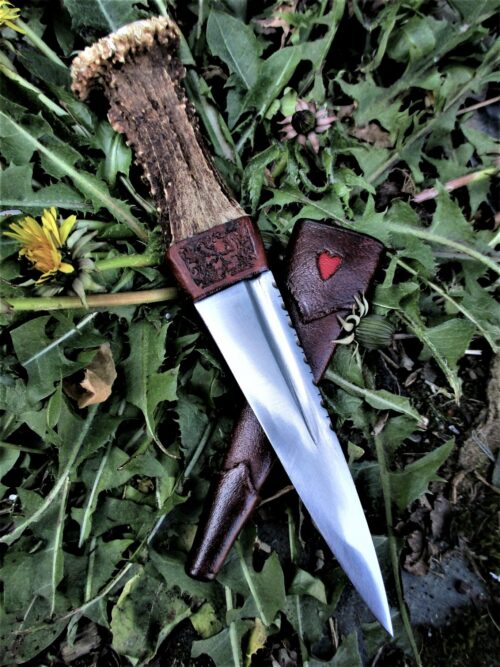 The sgian dubh and scottish national dress – the facts! – White Rose Guild
